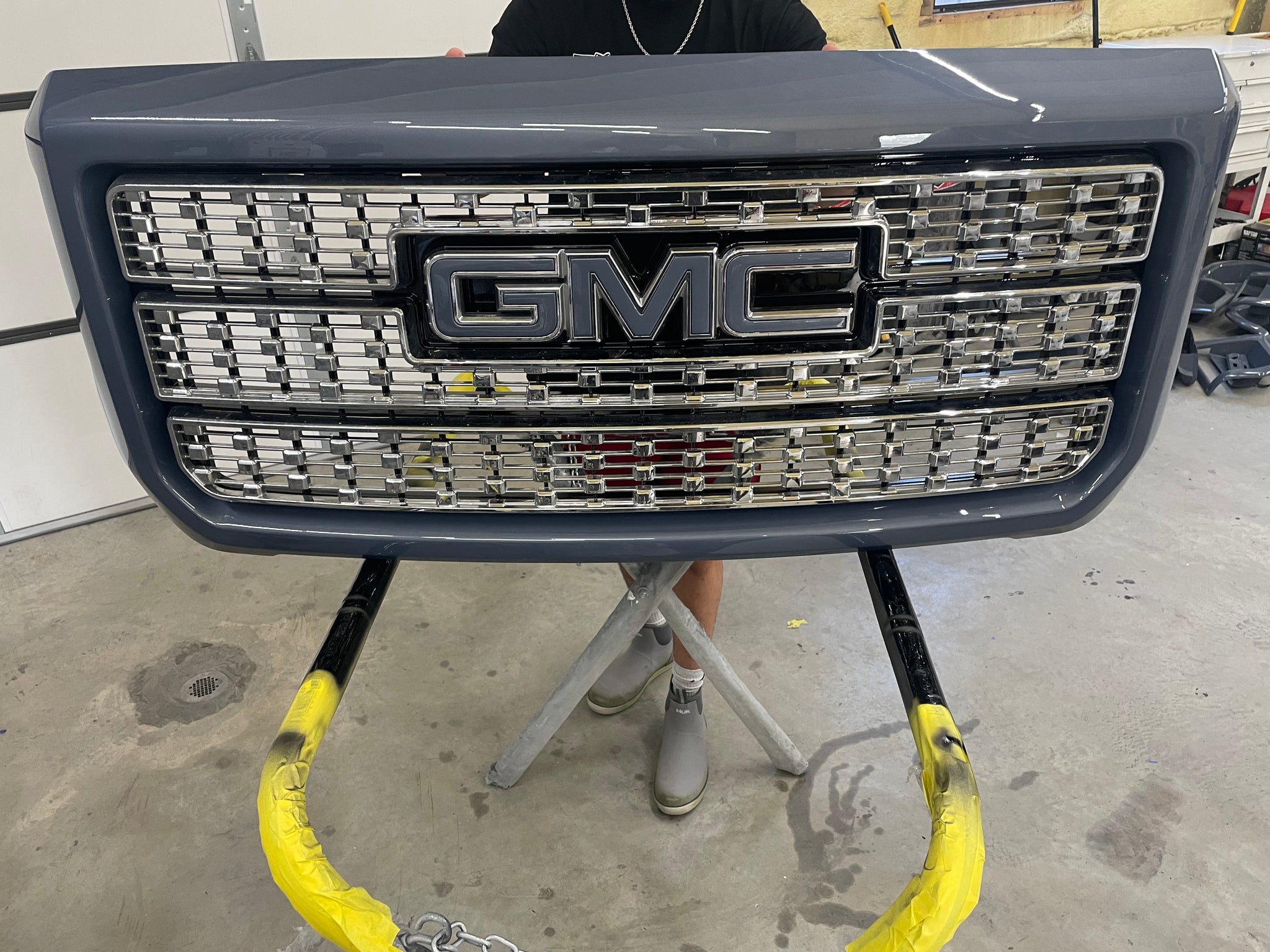 2015-2019 Sierra 2500HD Denali Grille Colormatched – MidsouthLED